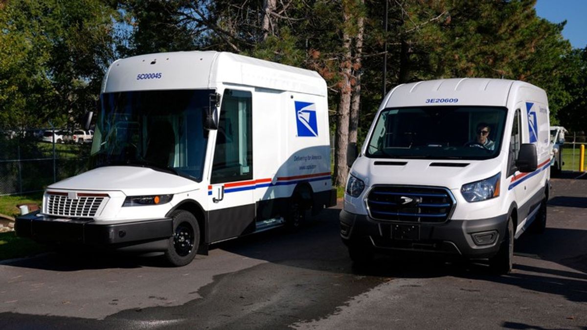 USPS seeks a temporary 8% charge on Priority Mail and other products to ...