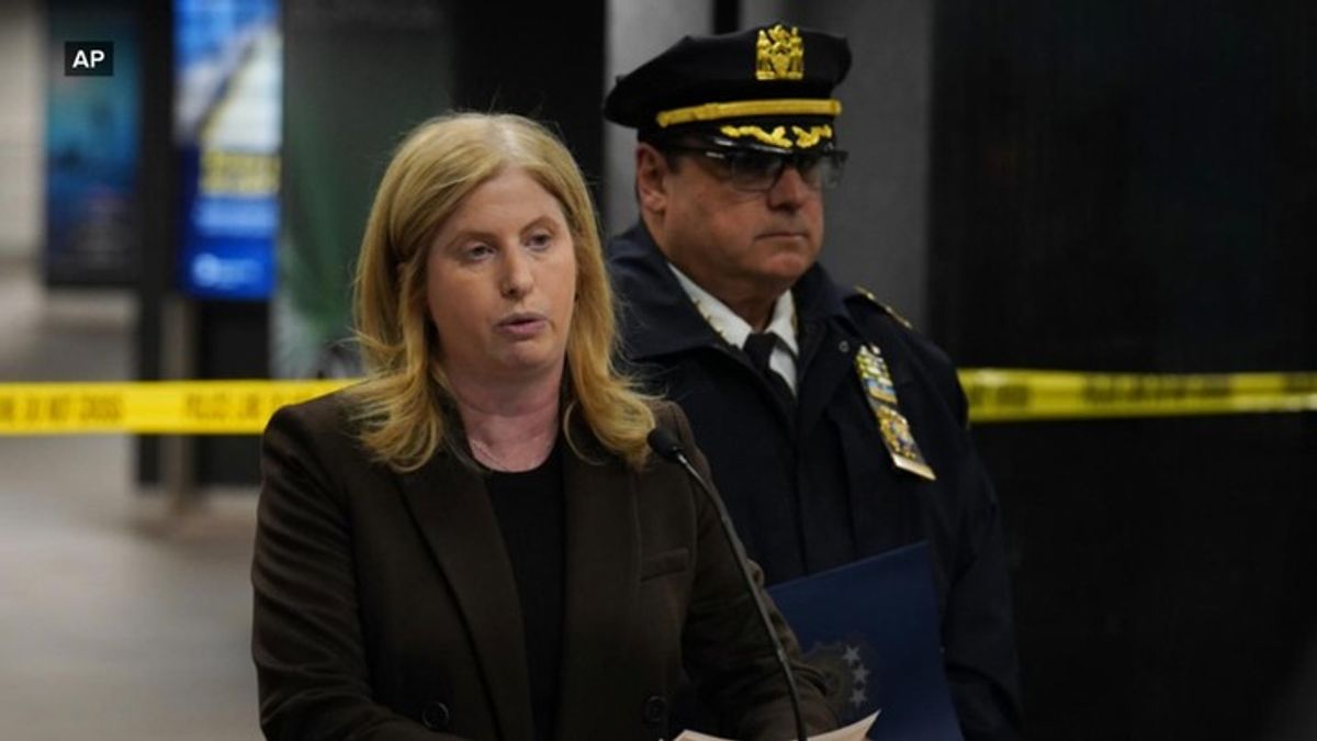 FBI, NYPD search sites around city amid corruption investigation ...