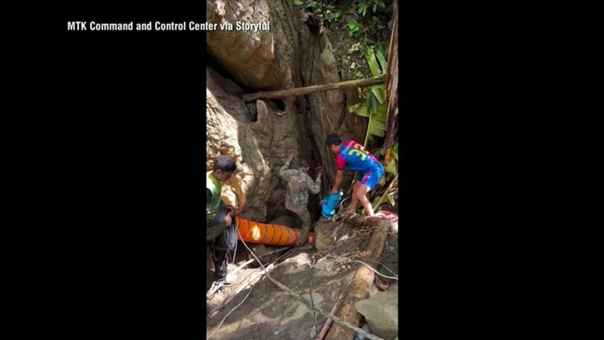 2 men remain trapped in caves in Laos | Haystack News