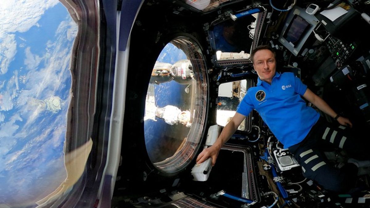 Matthias Maurer Sees Burning Rainforests From Space at Davos 2023 ...