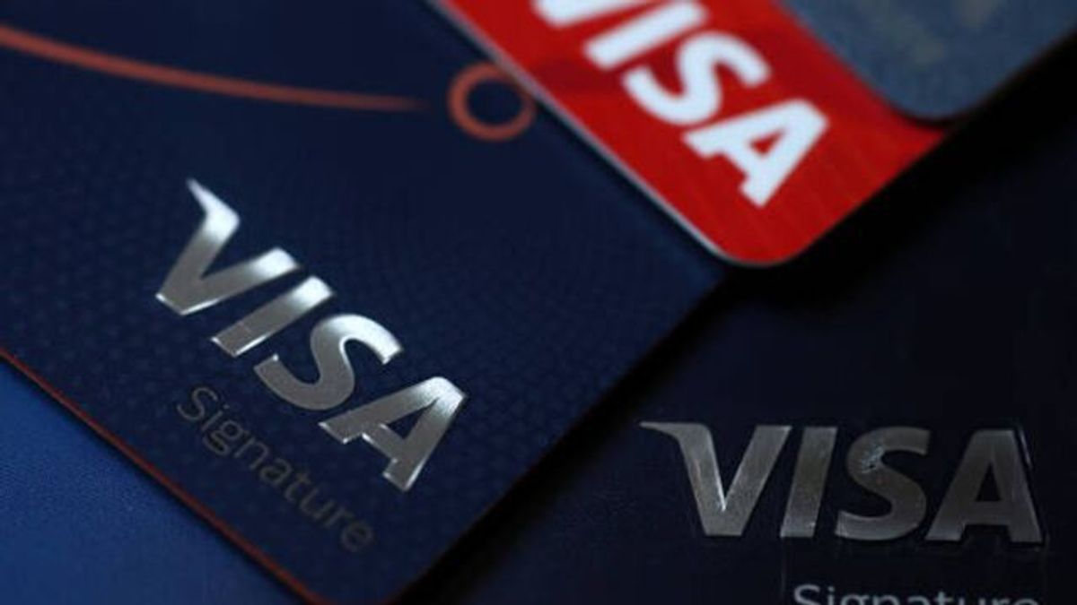 Trump Wants to Cap Credit Card Interest Rates at 10% for One Year ...