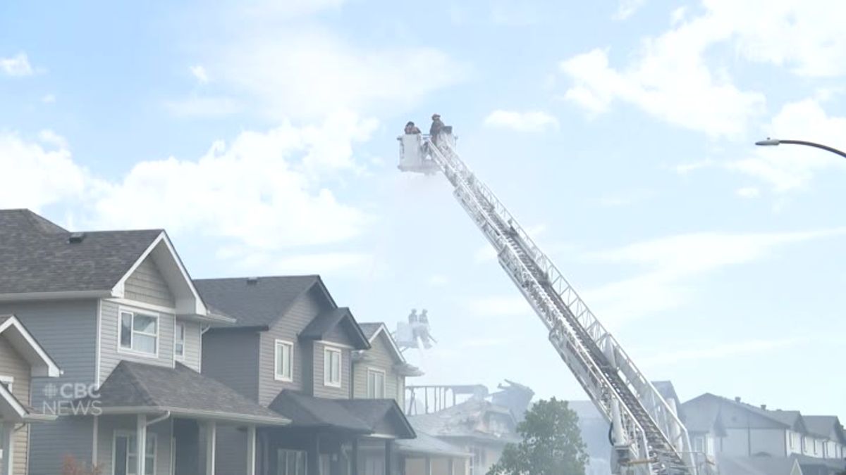 Fire destroys multiple homes in Saskatoon's Hampton Village ...