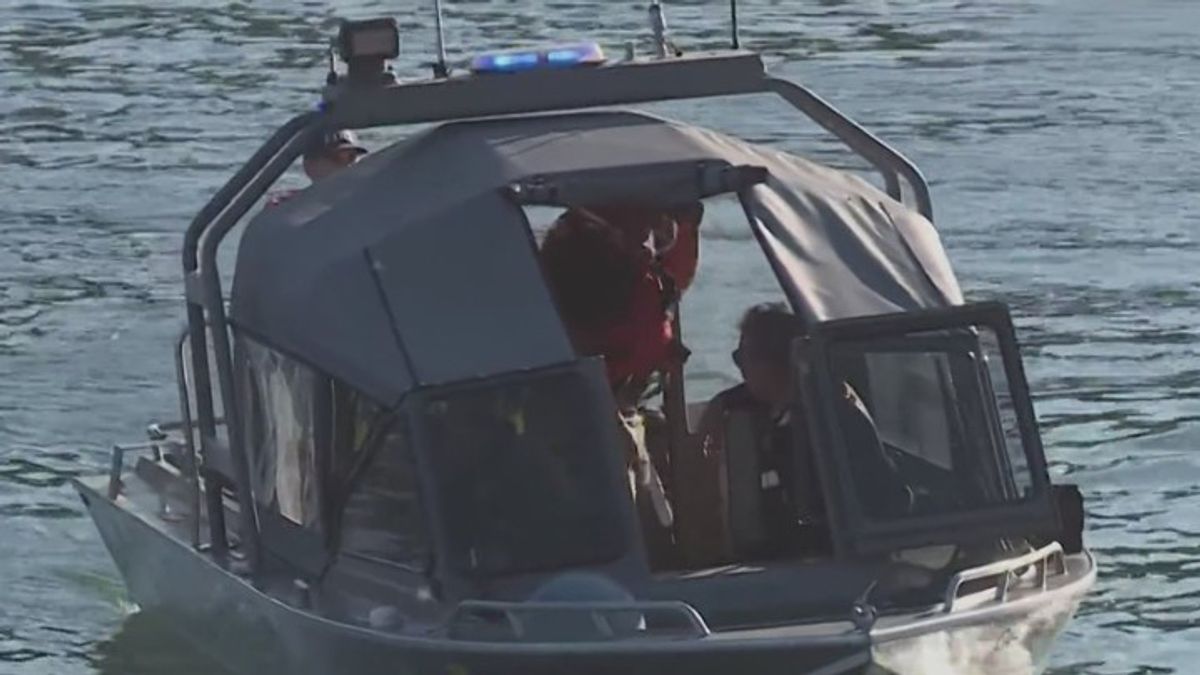 Teen drowns after falling off jet ski at Meldrum Bar Park in Gladstone ...