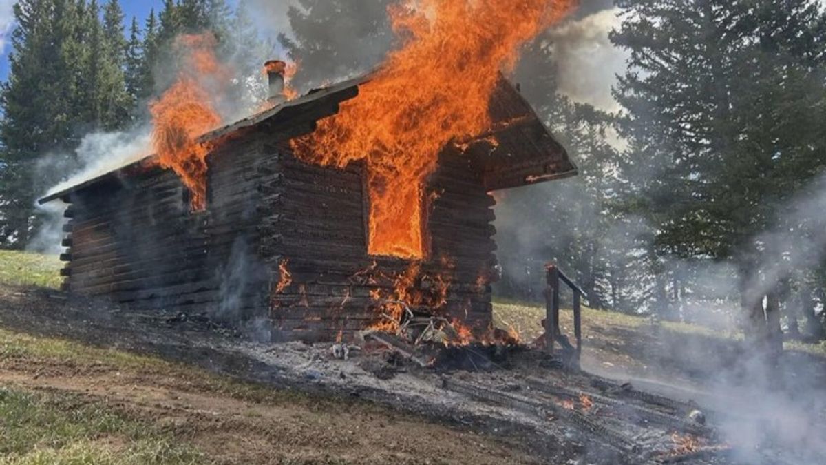 Fire destroys log cabin near Aspen | Haystack News