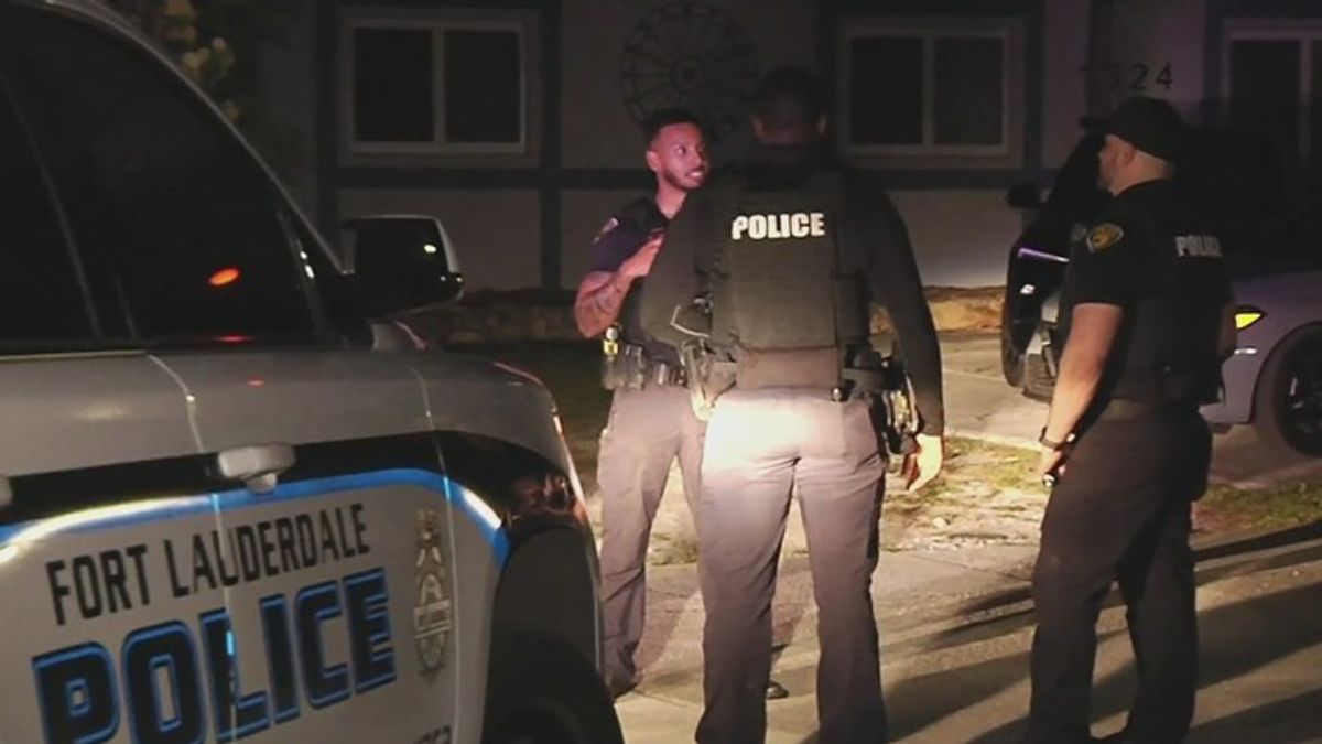 Fort Lauderdale police K-9 shot by burglary suspect, expected to ...