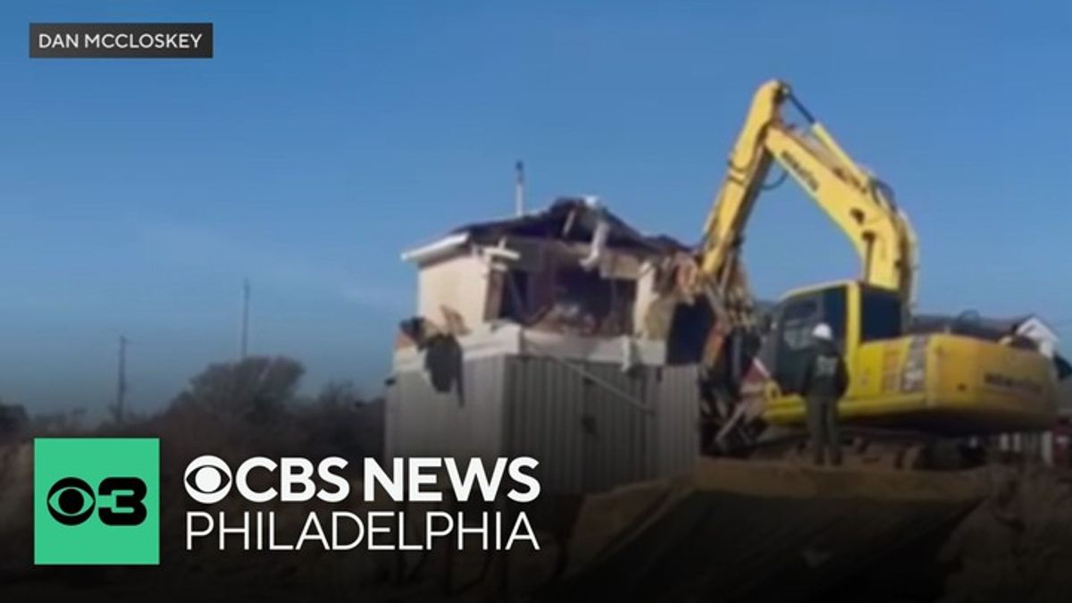 Beach patrol headquarters in Strathmere demolished amid erosion ...