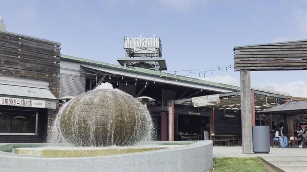 Oakland's Jack London Square sees another major blow with announced ...