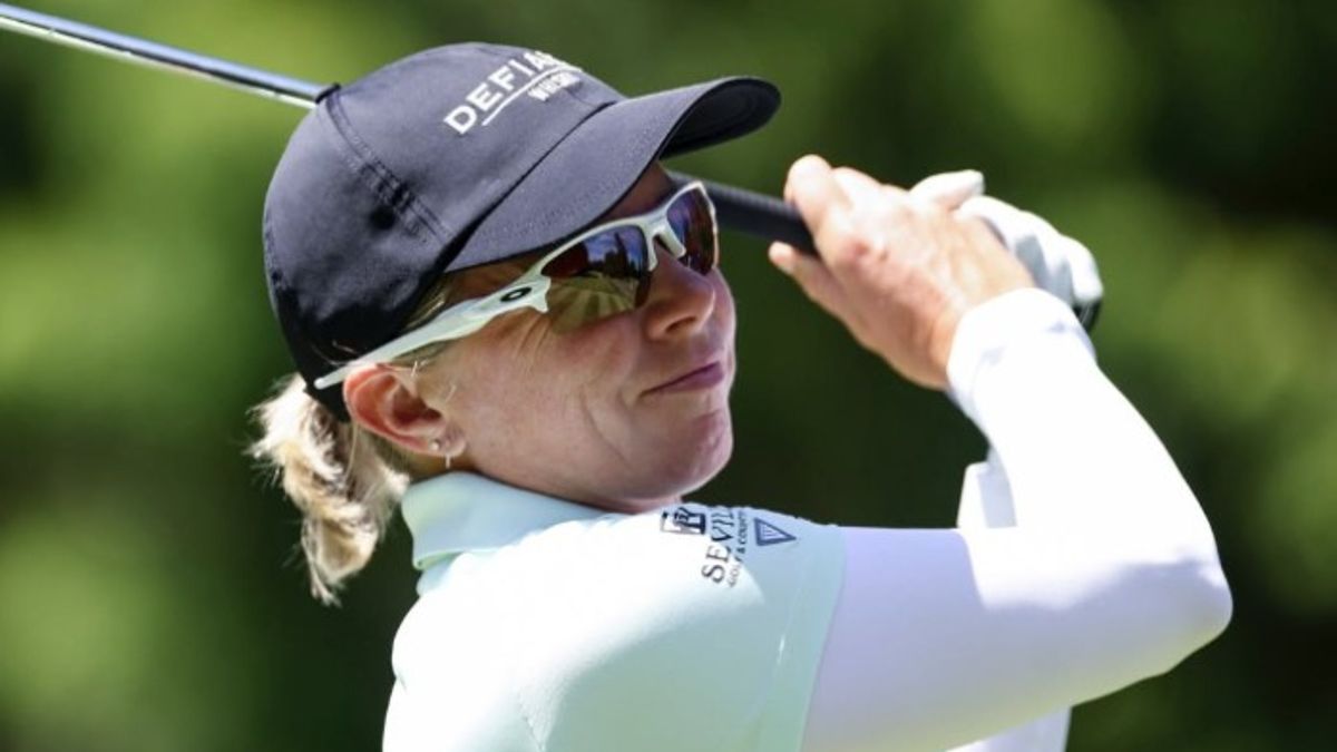 Sportsline: Hamilton’s Alena Sharp reflects on Hall of Fame honour ...