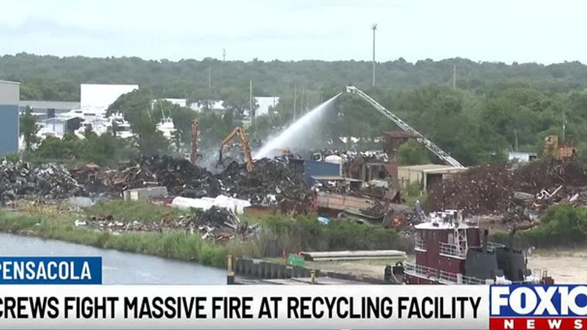 Pensacola fire crews battle blaze at EMR Southern Recycling | Haystack News