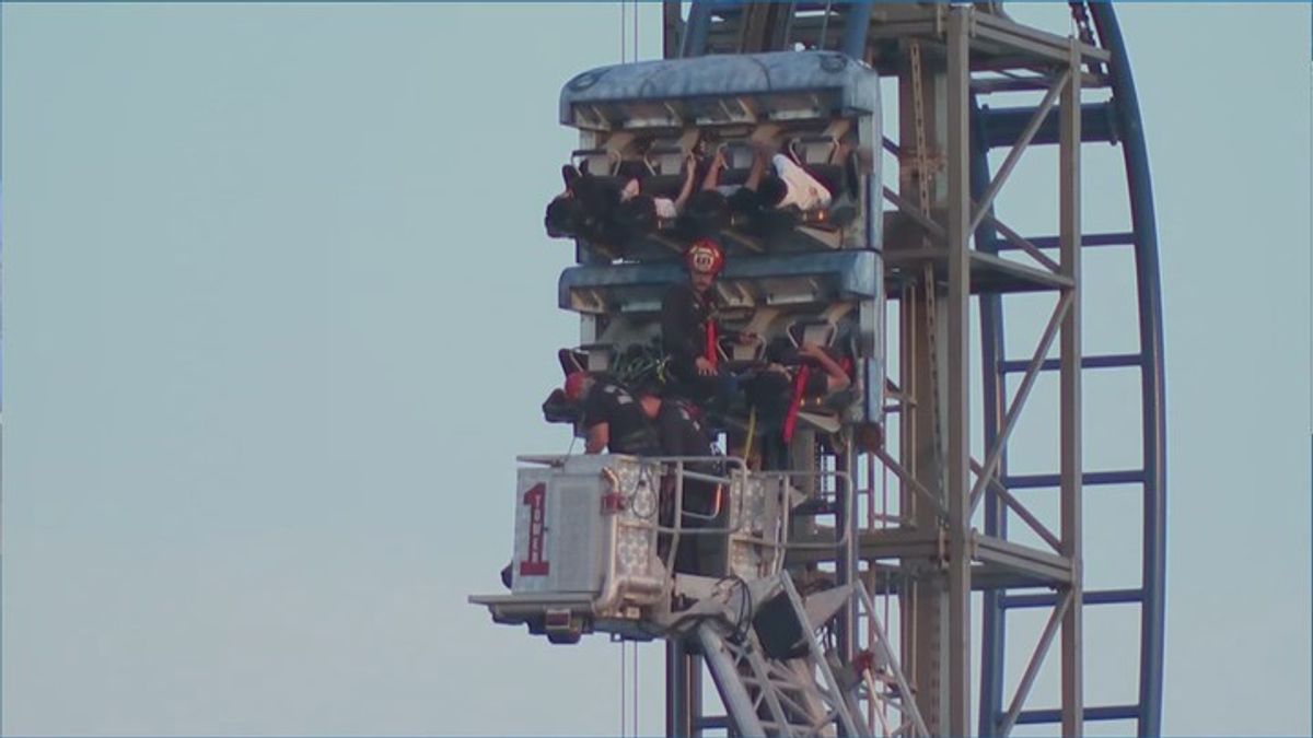 Galveston firefighter details daring rescue of students stuck on ...