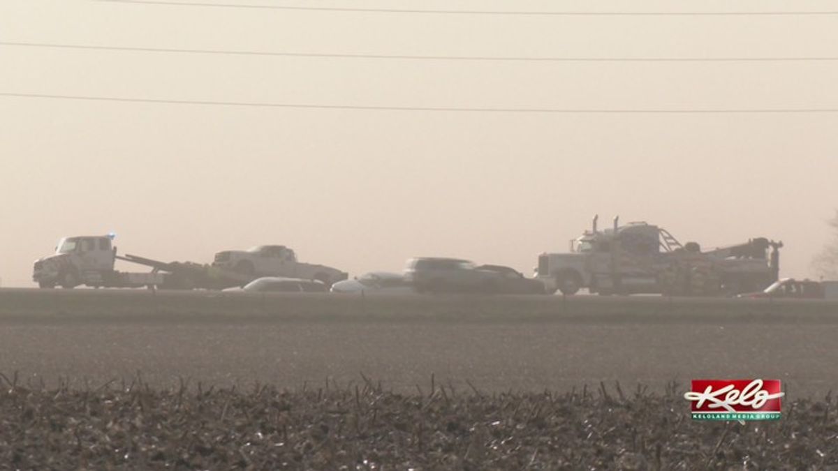 12-vehicle crash on I-29 due to dust storm Thursday | Haystack News