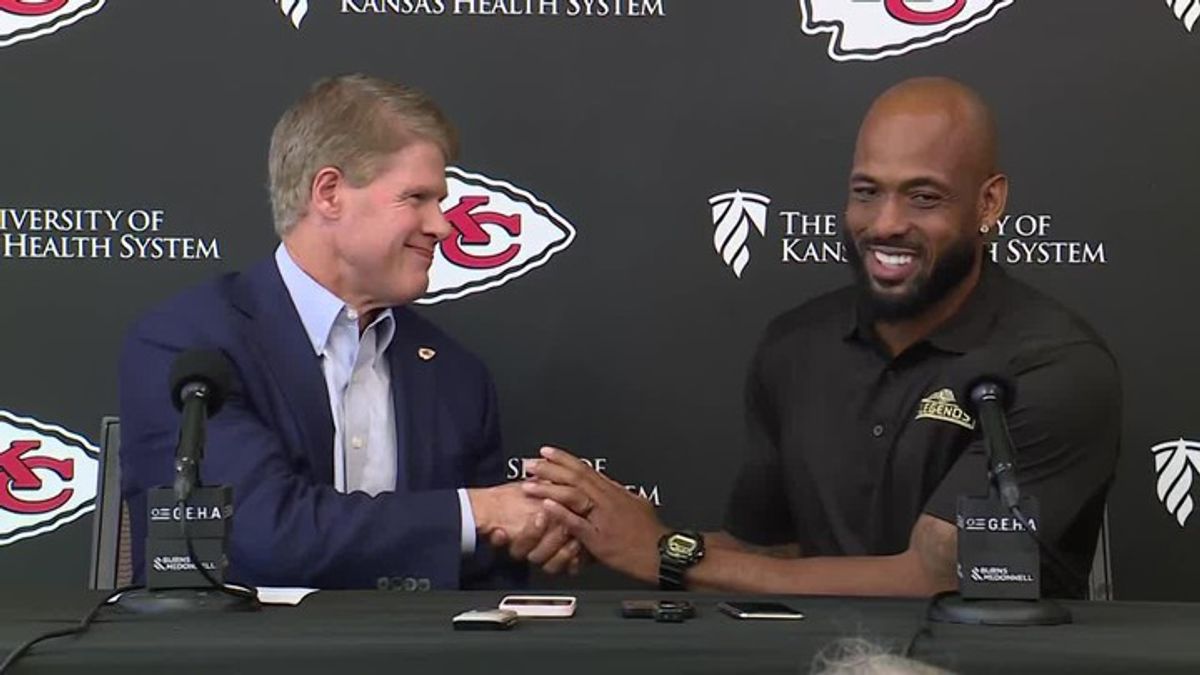 Chiefs CEO Clark Hunt and Chiefs Hall of Fame inductee Derrick Johnson ...