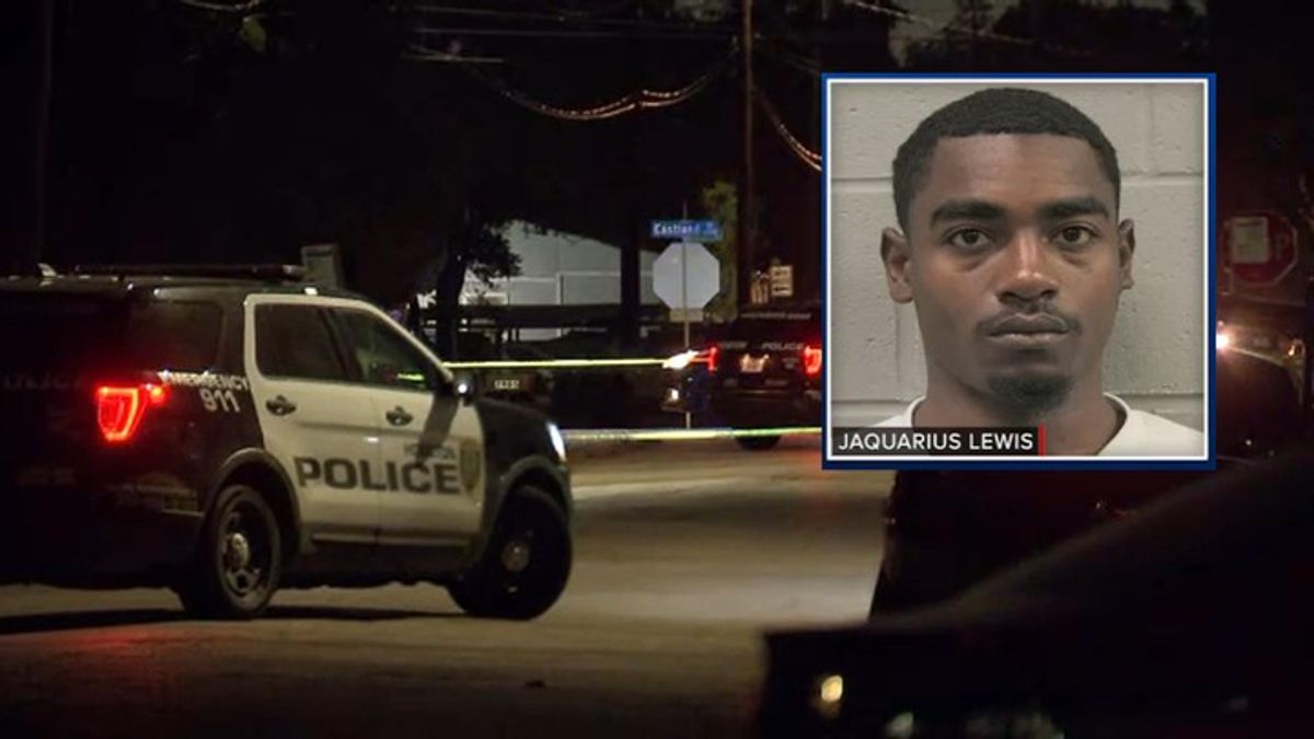 Man who pleaded guilty to murder punched his attorney after receiving ...
