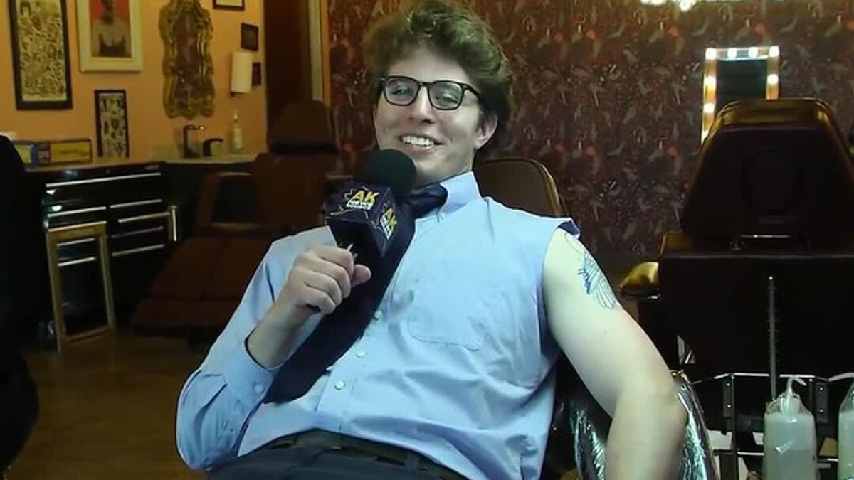 Getting inked for a cause: Reporter Joe Allgood gets a tattoo on live ...