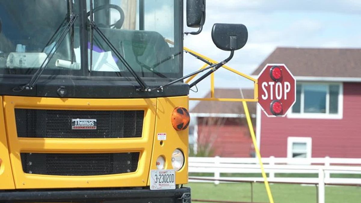 Shepherd school bus drivers report rising stop-arm violations ...