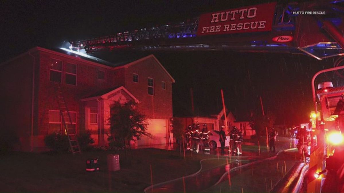 Lightning strike suspected in Hutto house fire | Haystack News