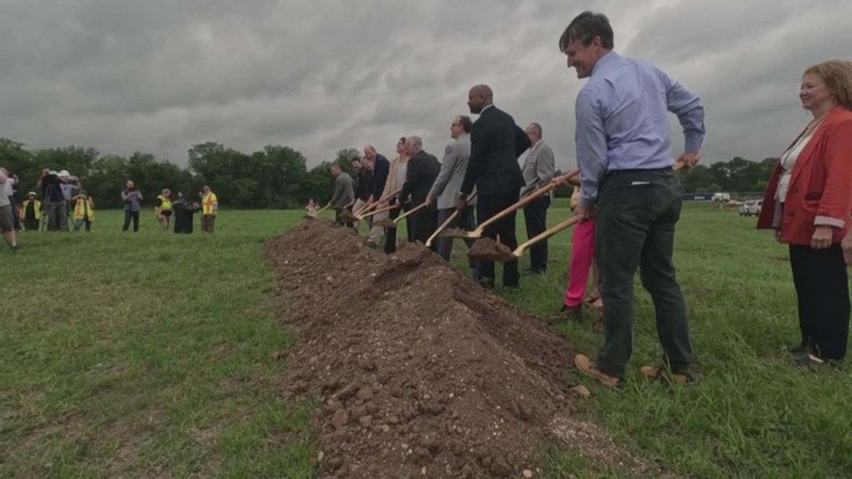 City of Austin leaders break ground on Walnut Creek Wastewater ...