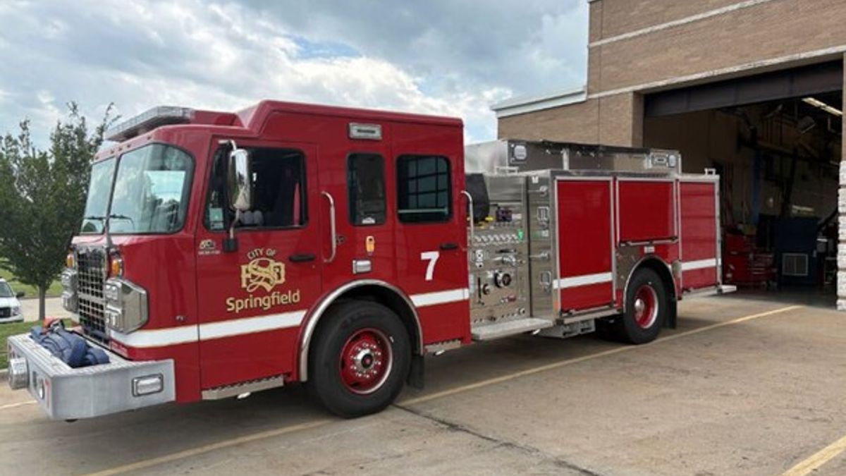 Springfield Fire Department puts two new fire engines into service on ...