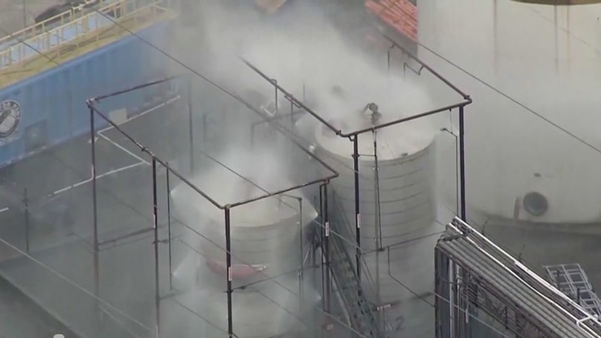 California crews try to contain volatile storage tank | Haystack News