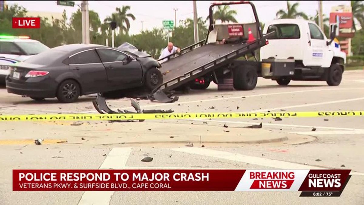 Crash damages cars and bends road sign on Veterans Pkwy and Surfside ...