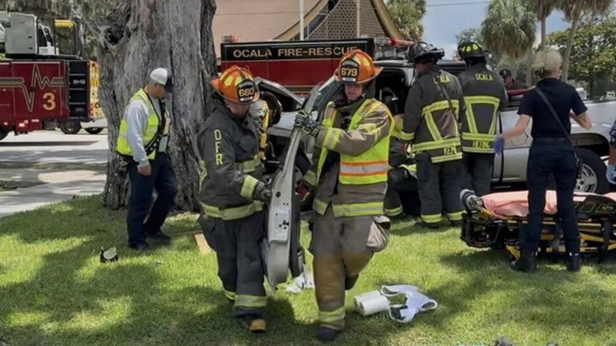 Ocala firefighters free driver trapped after crash | Haystack News