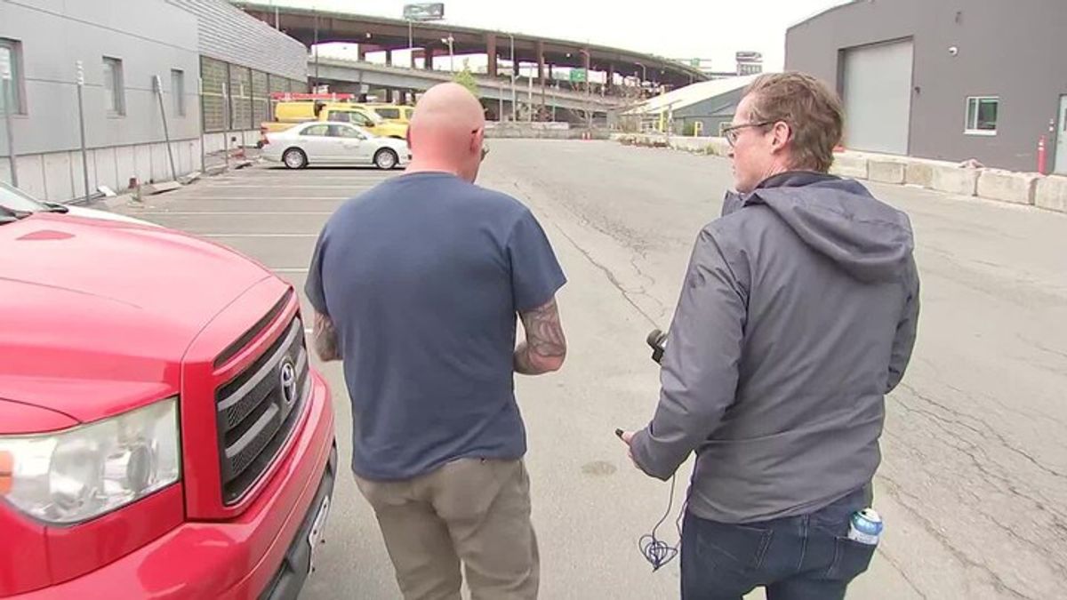 25 Investigates' Ted Daniel confronts Timothy Manning outside MassDOT ...