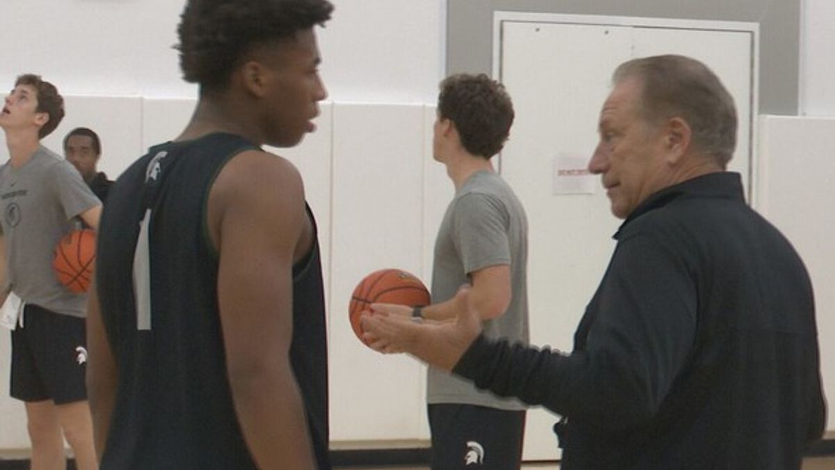 Tom Izzo and Jeremy Fears Jr. speak on Fears' return to Michigan State ...