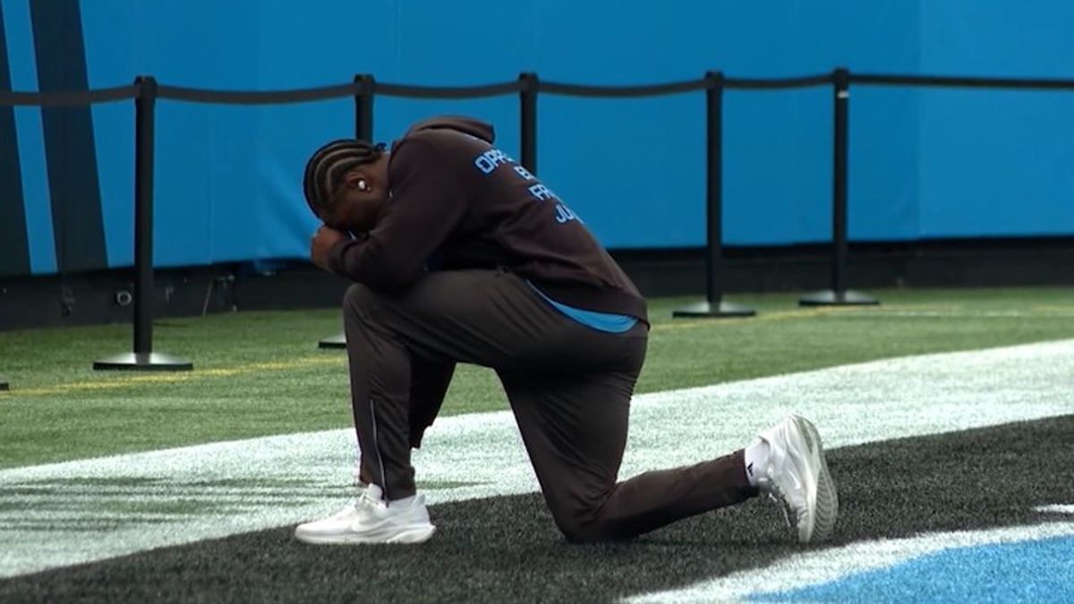 The inside scoop on the Panthers' pregame routines at Bank of America ...