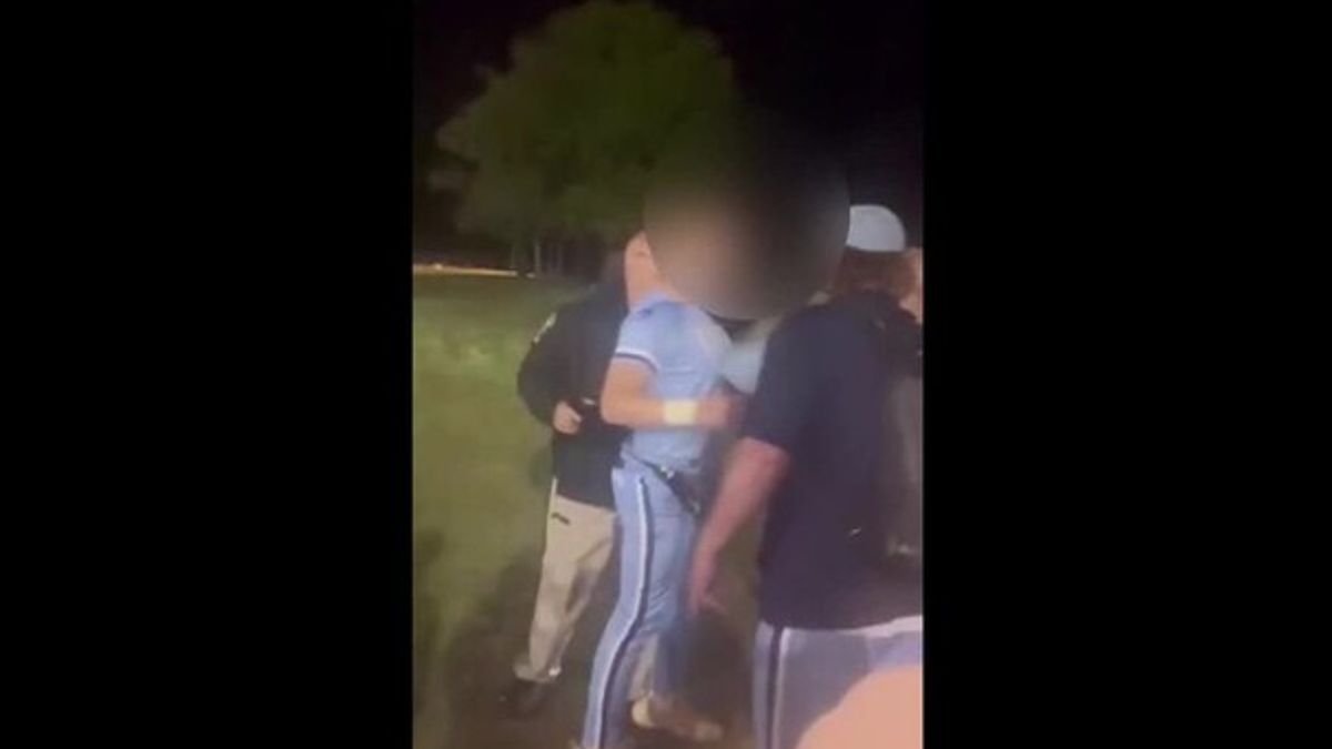 Marion County deputy appears to hit baseball player with stun gun ...
