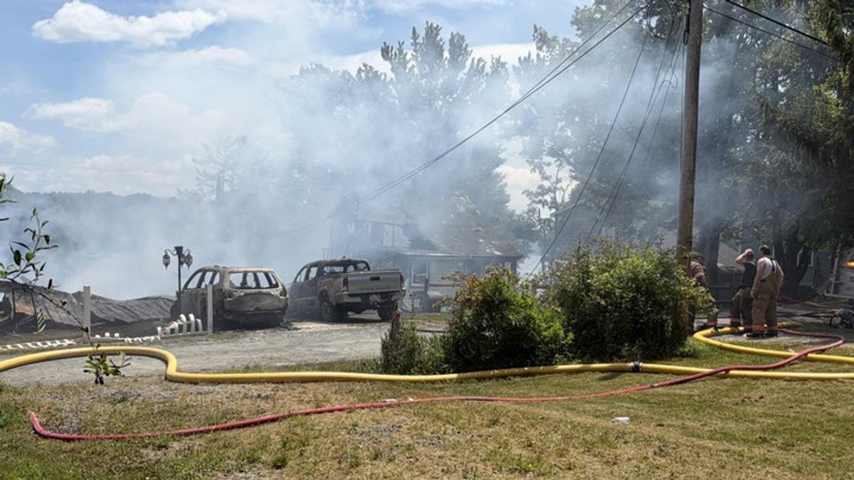 House explosion leaves rubble, smoke behind in Wayne County | Haystack News