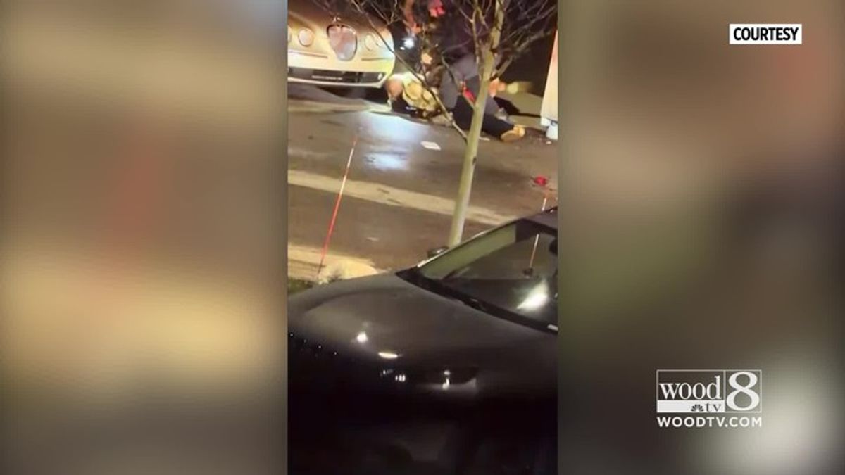 Bystander video of the GRPD shooting of Da'Quain Johnson | Haystack News