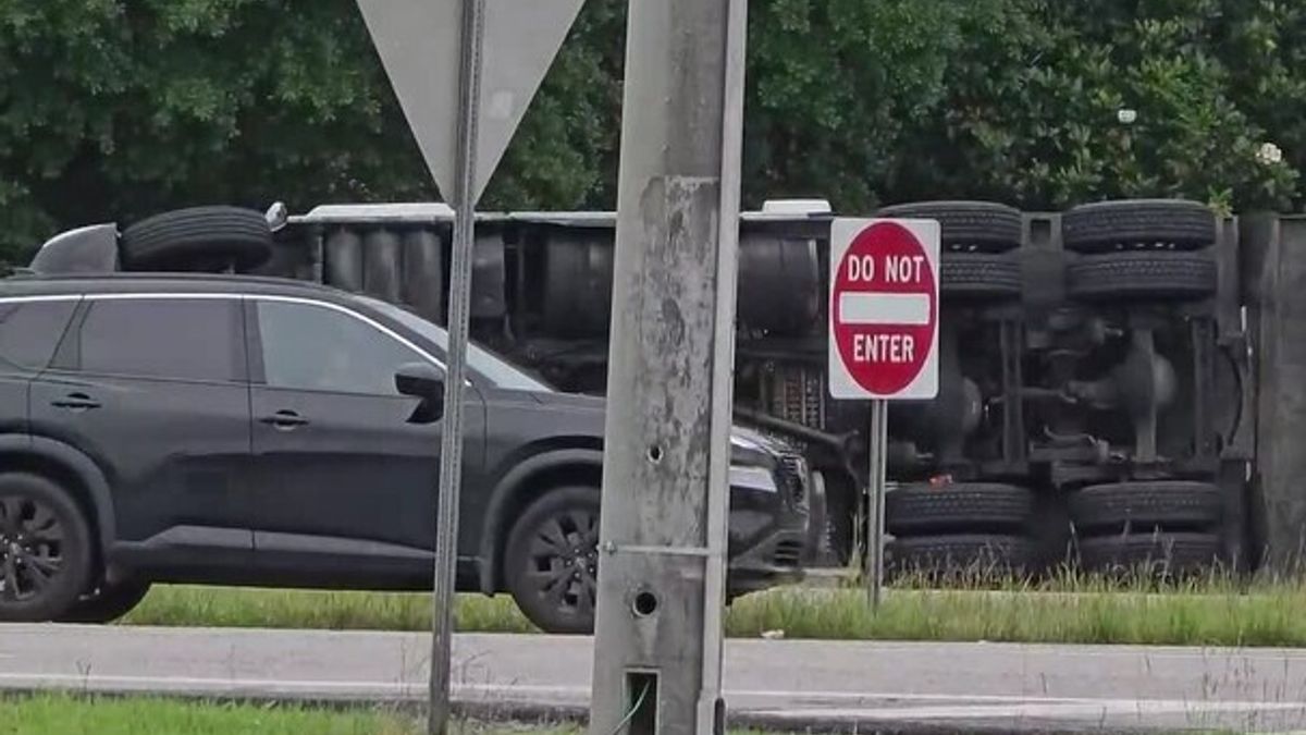 Overturned 18-wheeler causes traffic delays on Hwy. 280 in Smiths ...