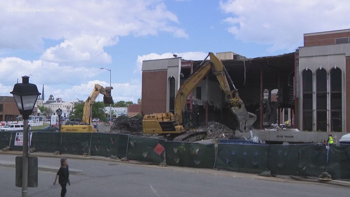 Demolition begins at former Portsmouth jail and Civic Center, clearing ...