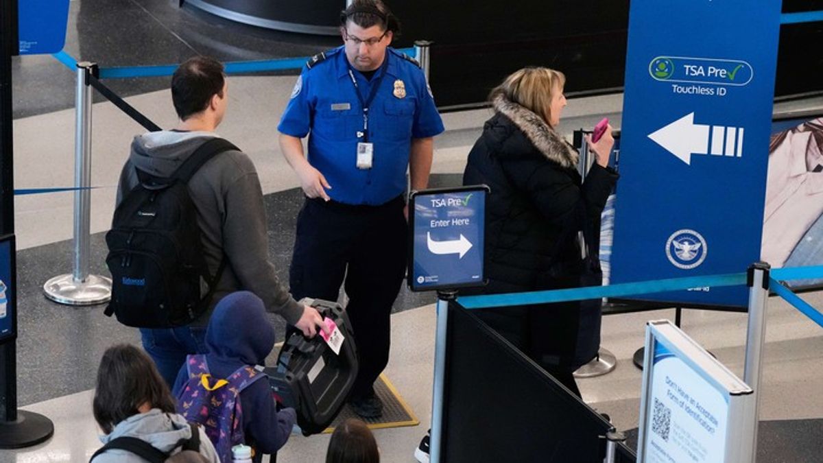 How TSA slowdowns may add to travel demand woes | Haystack News