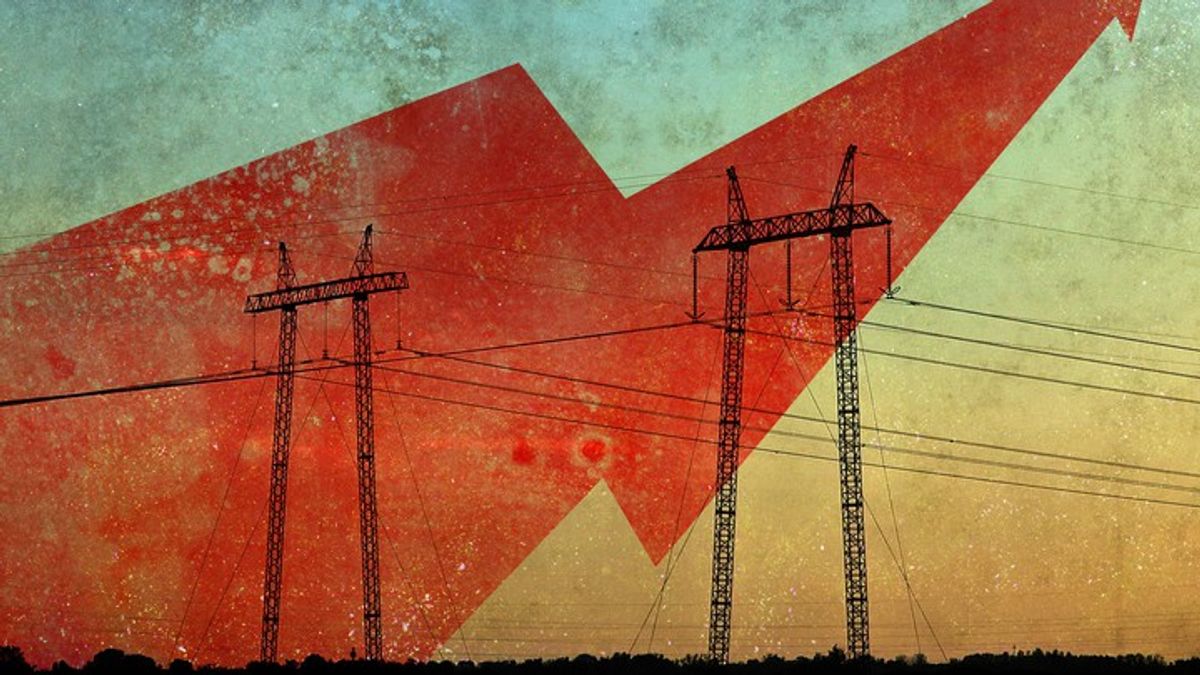 Why falling energy prices may be 'double-edged sword' for the Fed ...