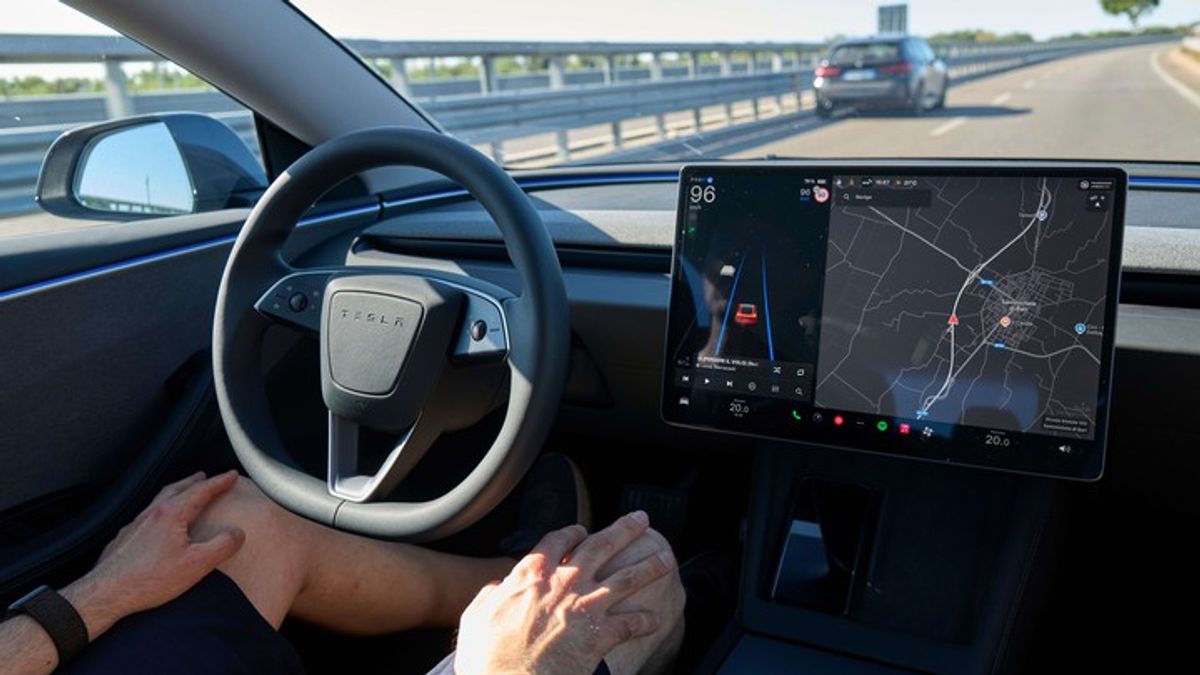 Tesla's full self-driving gets Dutch stamp of approval. Now what ...