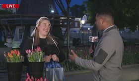Tulip Time: Justin Surrency talks with owner of Pella's Thistles Flower ...