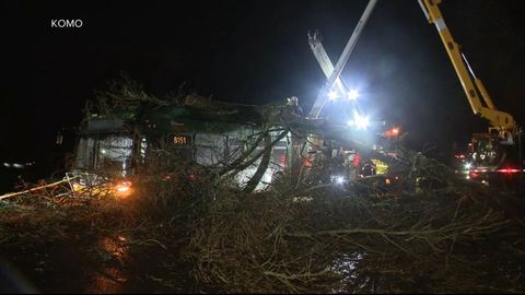 Bomb cyclone slams West Coast, leaves 2 dead in Washington state ...