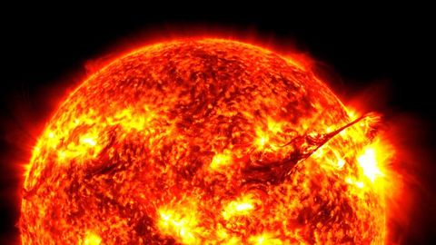 A G4 Level Solar Storm Is Headed Our Way and Expected to Hit Earth ...