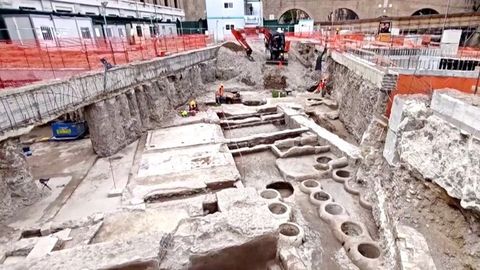 Archeologists Discover Ancient Roman Laundry Facility While Excavating ...