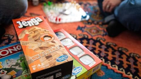 Hasbro Cuts 1,100 Jobs, Citing Slumping Holiday Sales | Haystack News
