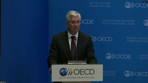 Fed's Waller Believes Further Cuts 'Will Be Appropriate' | Haystack News