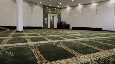 Mosque visit gives Montreal architecture students opportunity to ...