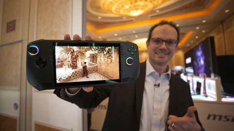 MSI Claw Hands-On: Windows 11 Portable Gaming Handheld Goes Core I7 ...