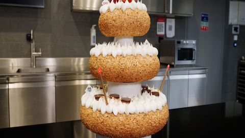 ‘Robocake’ includes a rechargeable chocolate battery you can eat ...