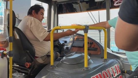 Lima bus drivers fear for their safety in Peru's crime spike | Haystack ...