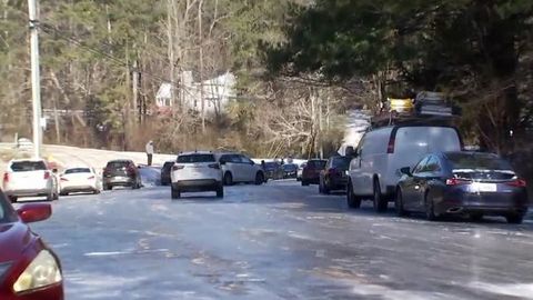 Snow leaves some Georgia drivers stranded | Haystack News