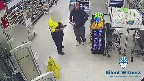 Police Looking For Suspect In Armed Robbery At Phoenix Walgreens
