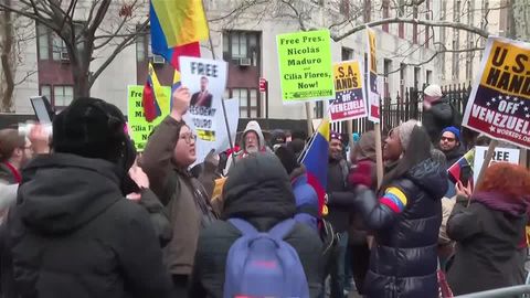 Protesters outside NY court applaud, decry Maduro's arrest | Haystack News