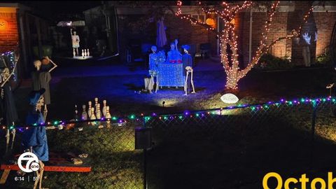Madison Heights family creates new Halloween displays daily throughout ...